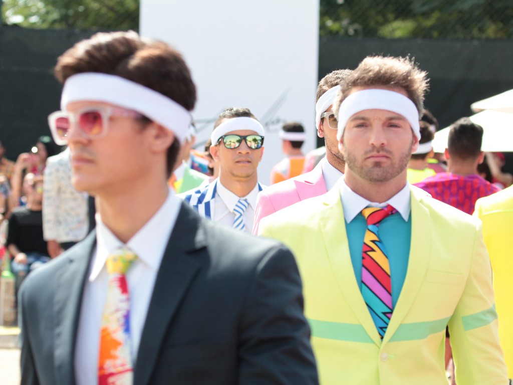 Let's get physical de José Jhan - Revestida