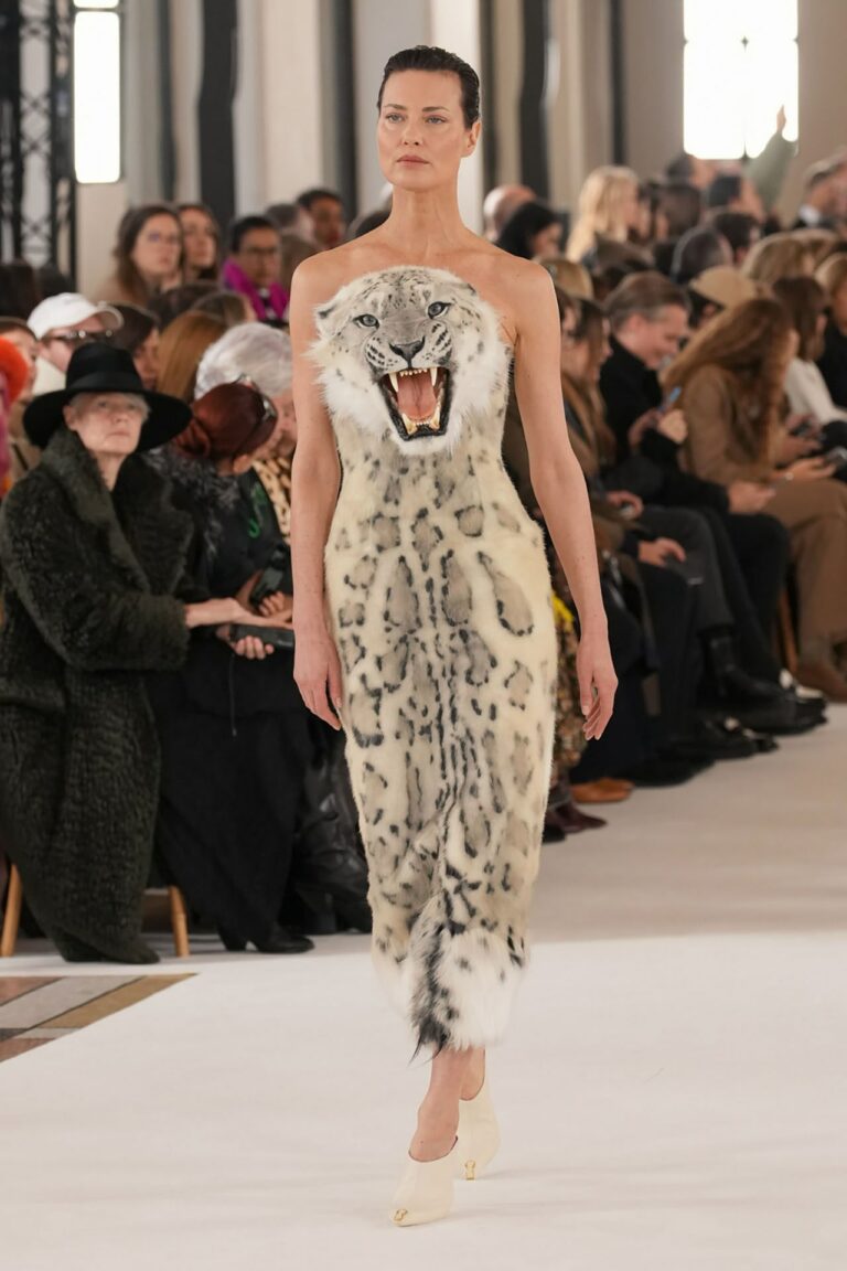 La nueva colección de Schiaparelli saca tu lado animal - Revestida